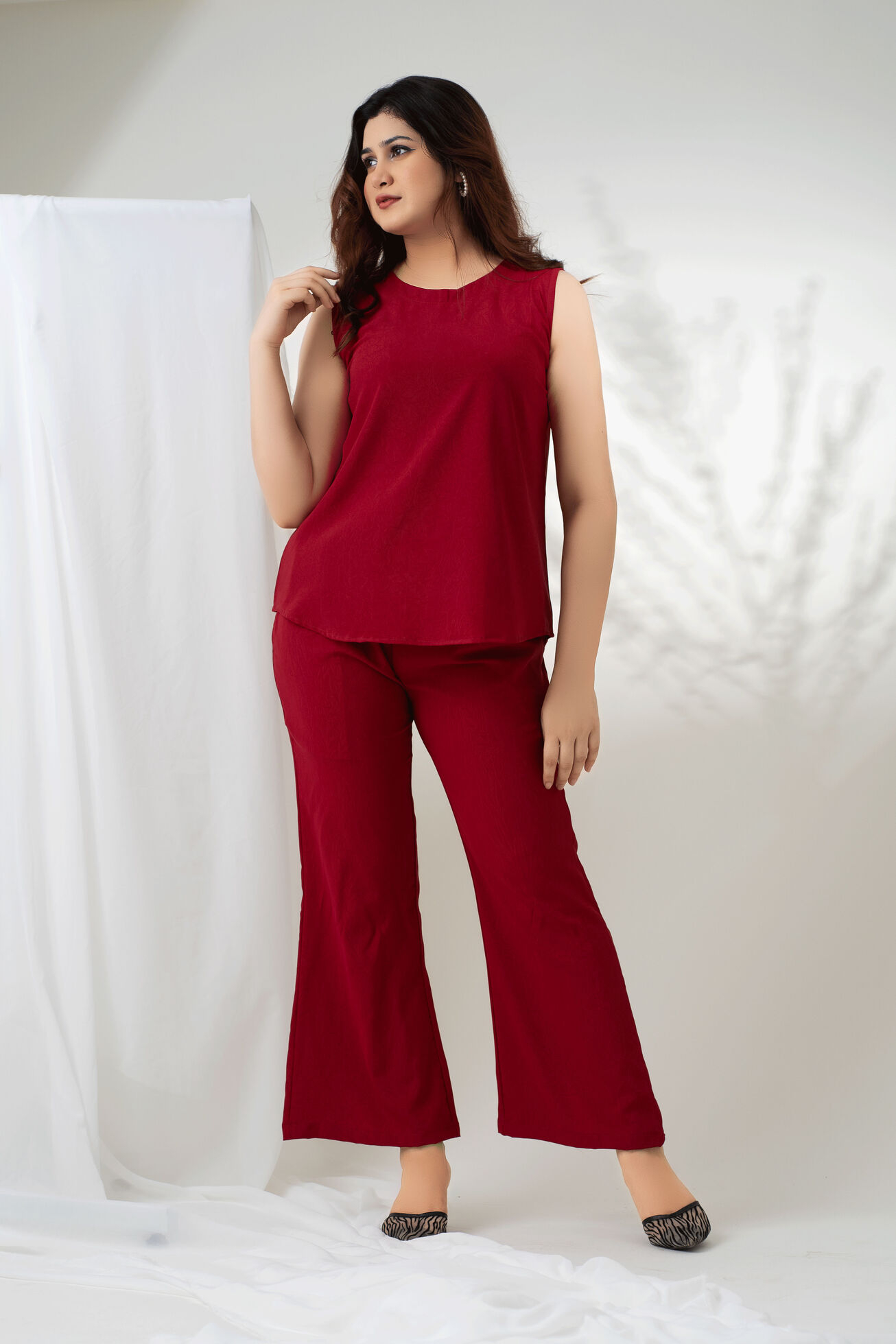 SAPHELLA Modern Red Sleeveless Short Length Solid Co-ord Set